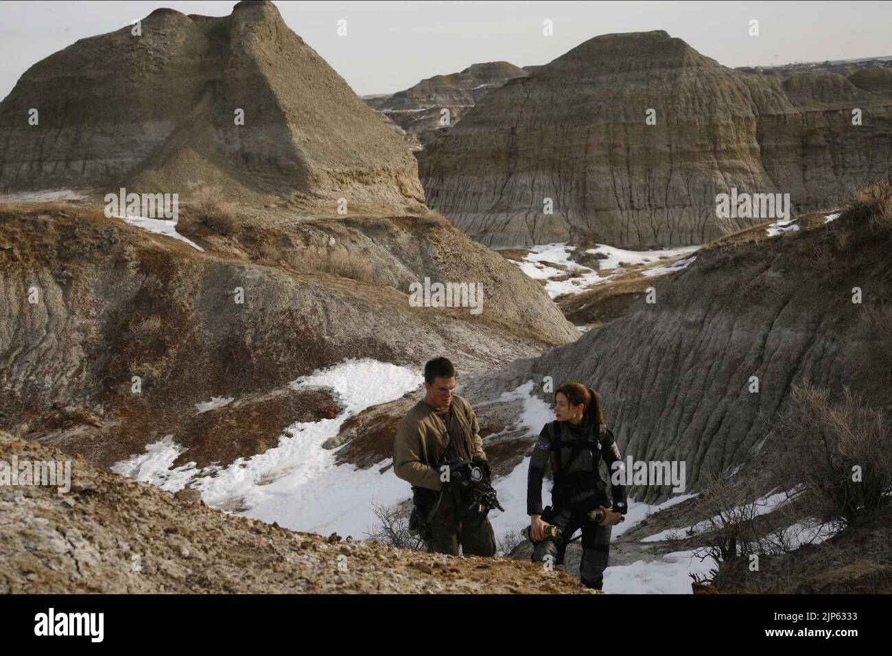 STEPHEN AMELL, GINA HOLDEN, SCREAMERS: THE HUNTING, 2009 Stock Photo ...