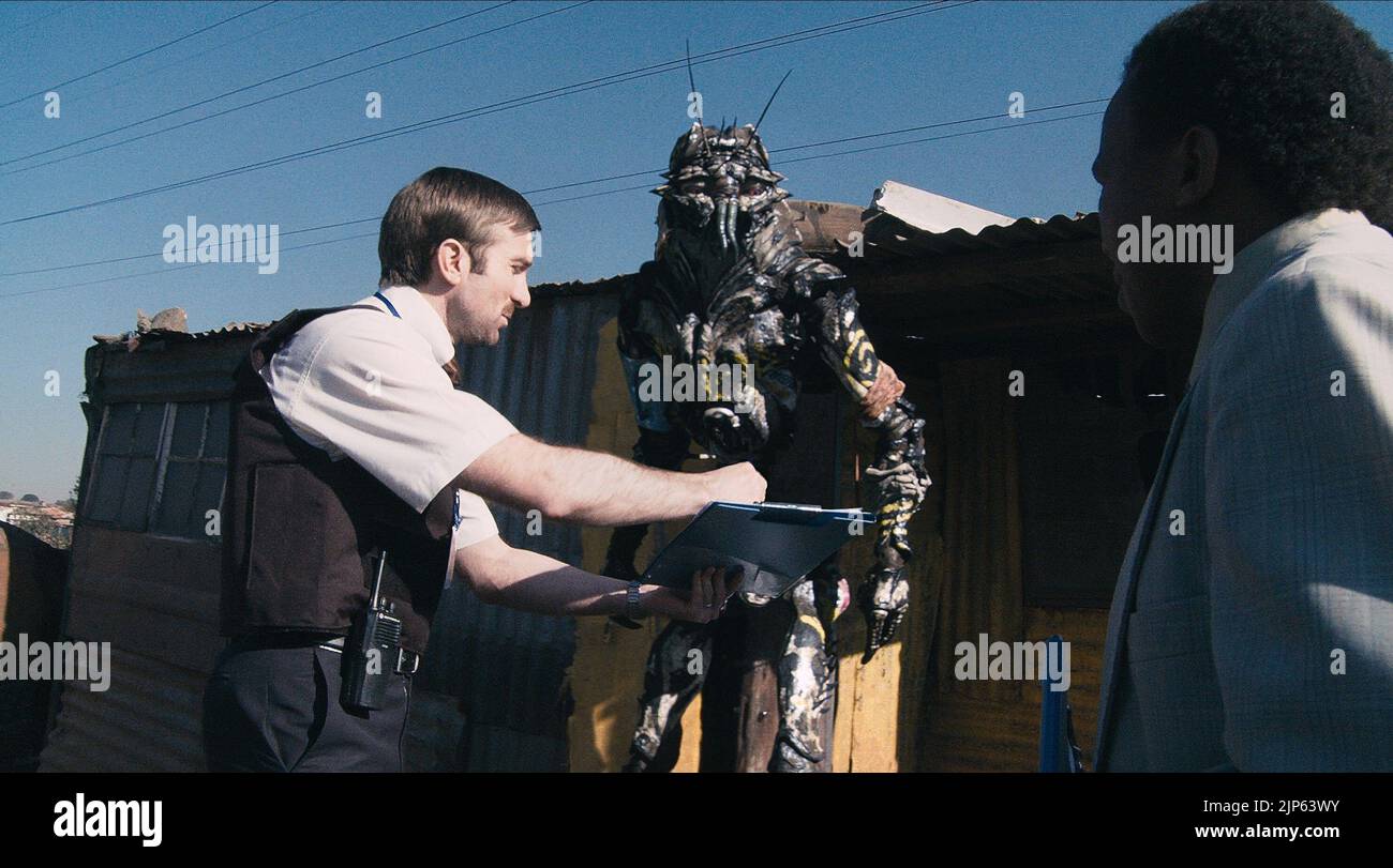 District 9 film stills hi-res stock photography and images - Alamy