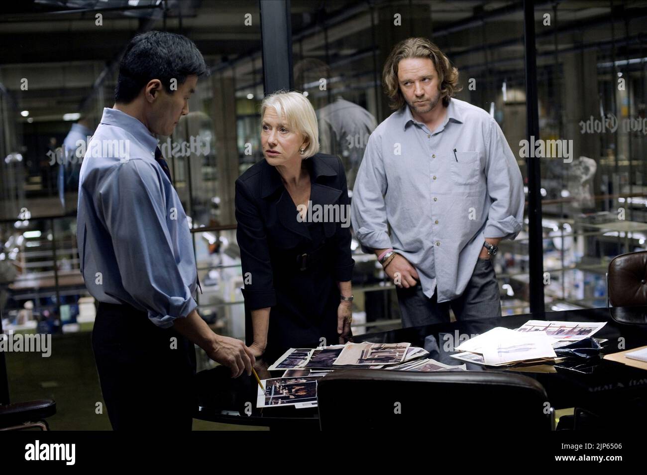 STEPHEN PARKS, HELEN MIRREN, RUSSELL CROWE, STATE OF PLAY, 2009 Stock ...