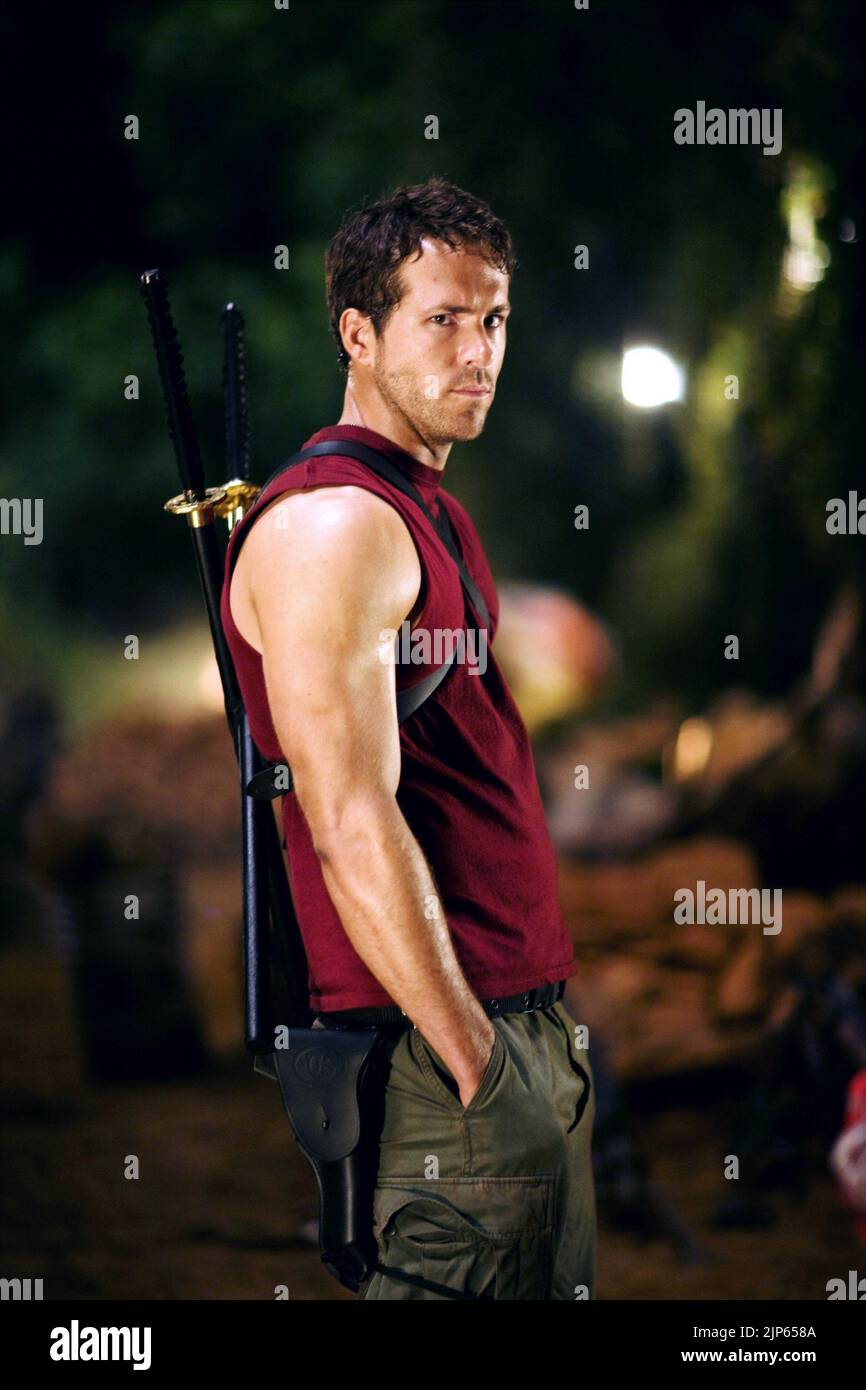 RYAN REYNOLDS, X-MEN ORIGINS: WOLVERINE, 2009 Stock Photo - Alamy
