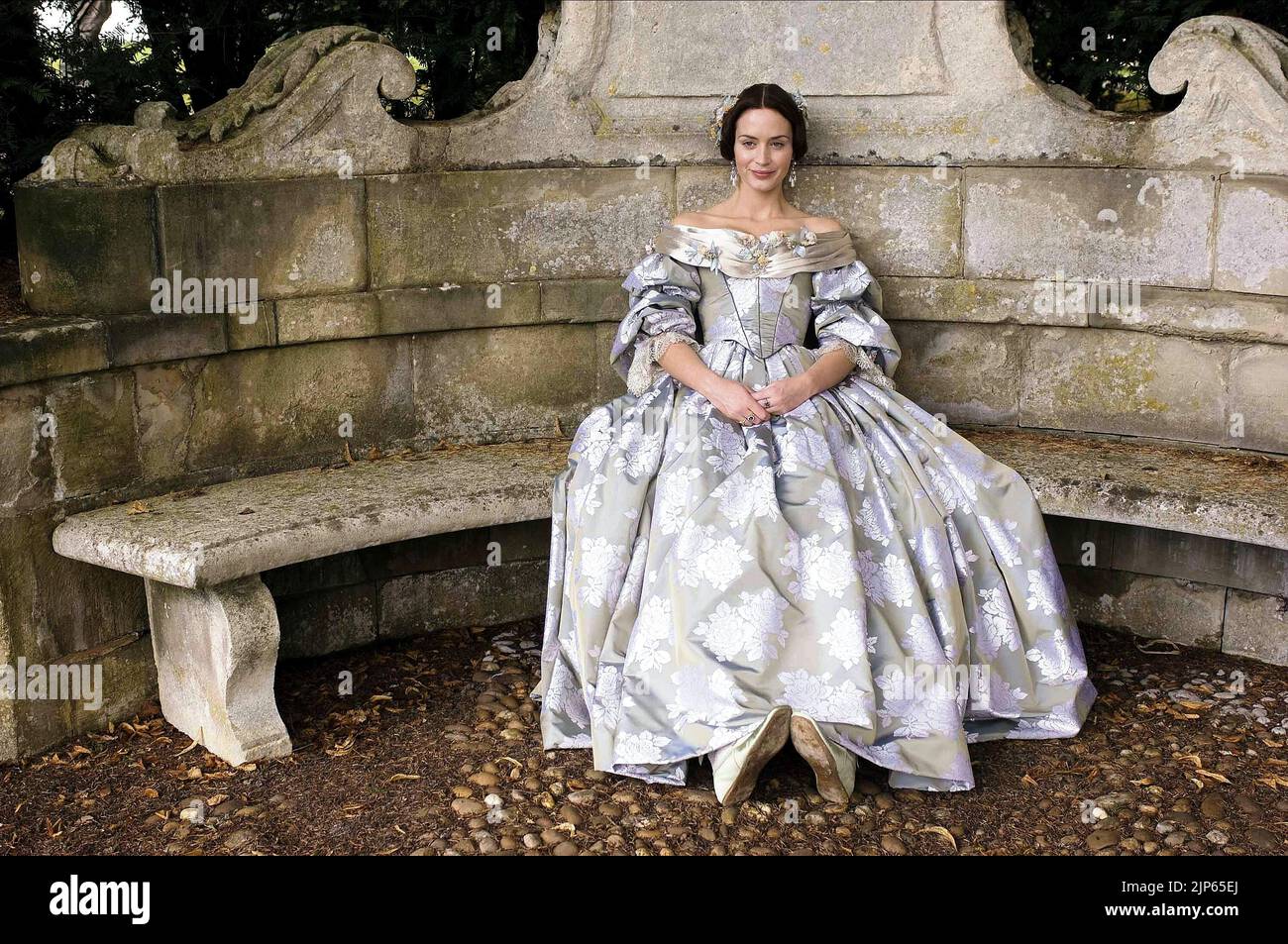 EMILY BLUNT, THE YOUNG VICTORIA, 2009 Stock Photo - Alamy