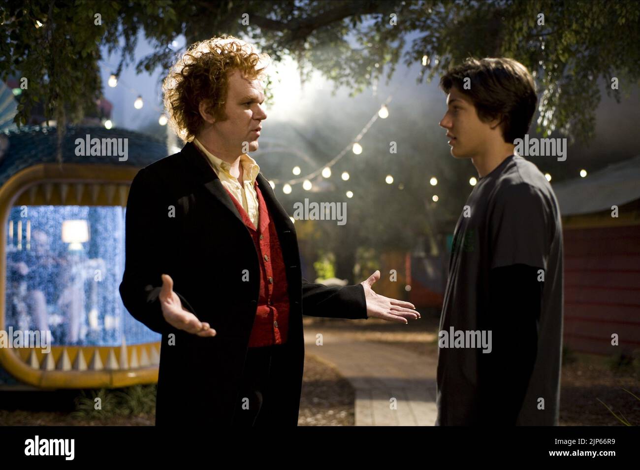 JOHN C. REILLY, CHRIS MASSOGLIA, CIRQUE DU FREAK: THE VAMPIRE'S ...