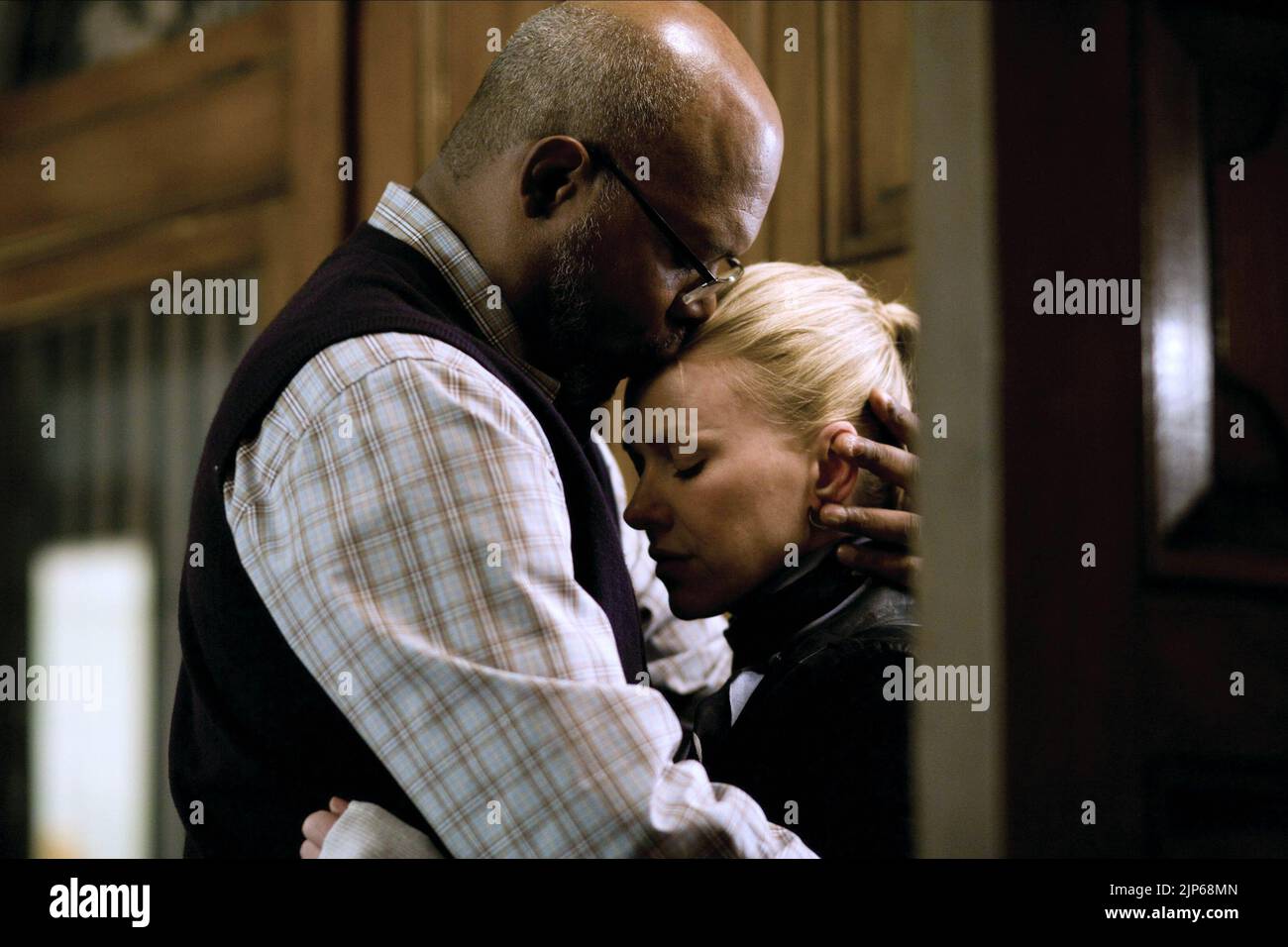 SAMUEL L. JACKSON, NAOMI WATTS, MOTHER AND CHILD, 2009 Stock Photo - Alamy