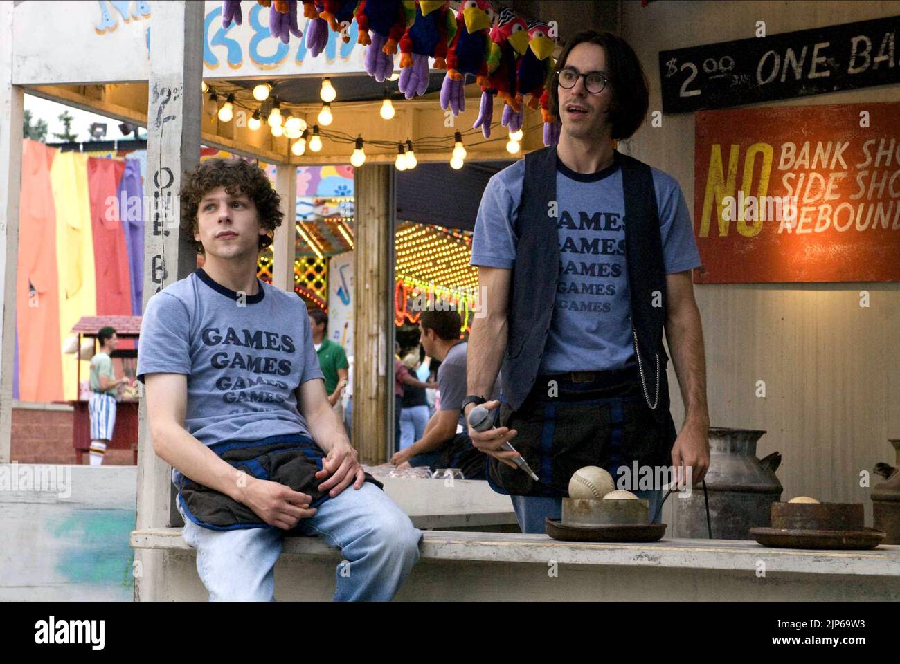 JESSE EISENBERG, MARTIN STARR, ADVENTURELAND, 2009 Stock Photo - Alamy