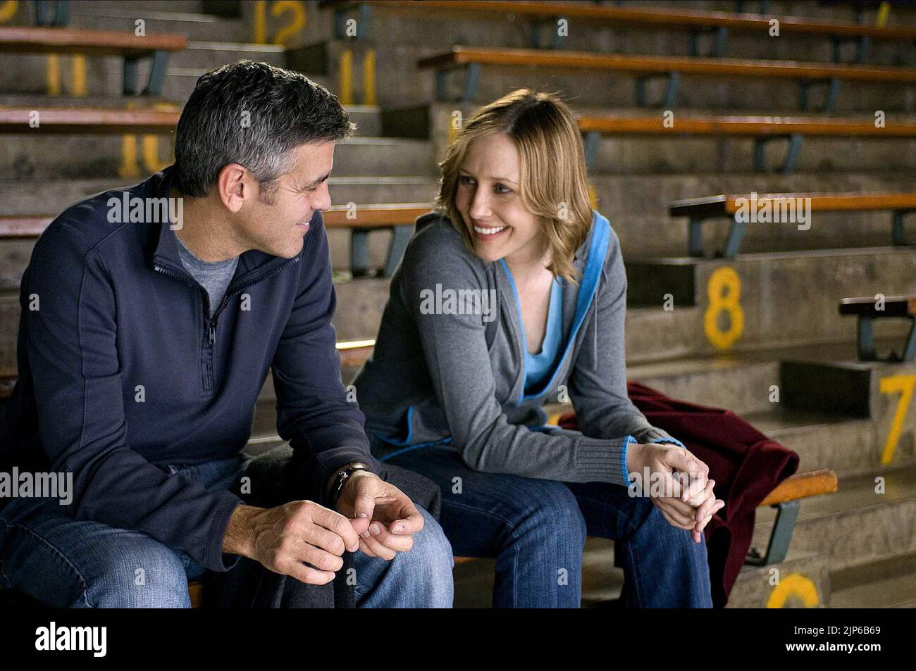 GEORGE CLOONEY, VERA FARMIGA, UP IN THE AIR, 2009 Stock Photo - Alamy