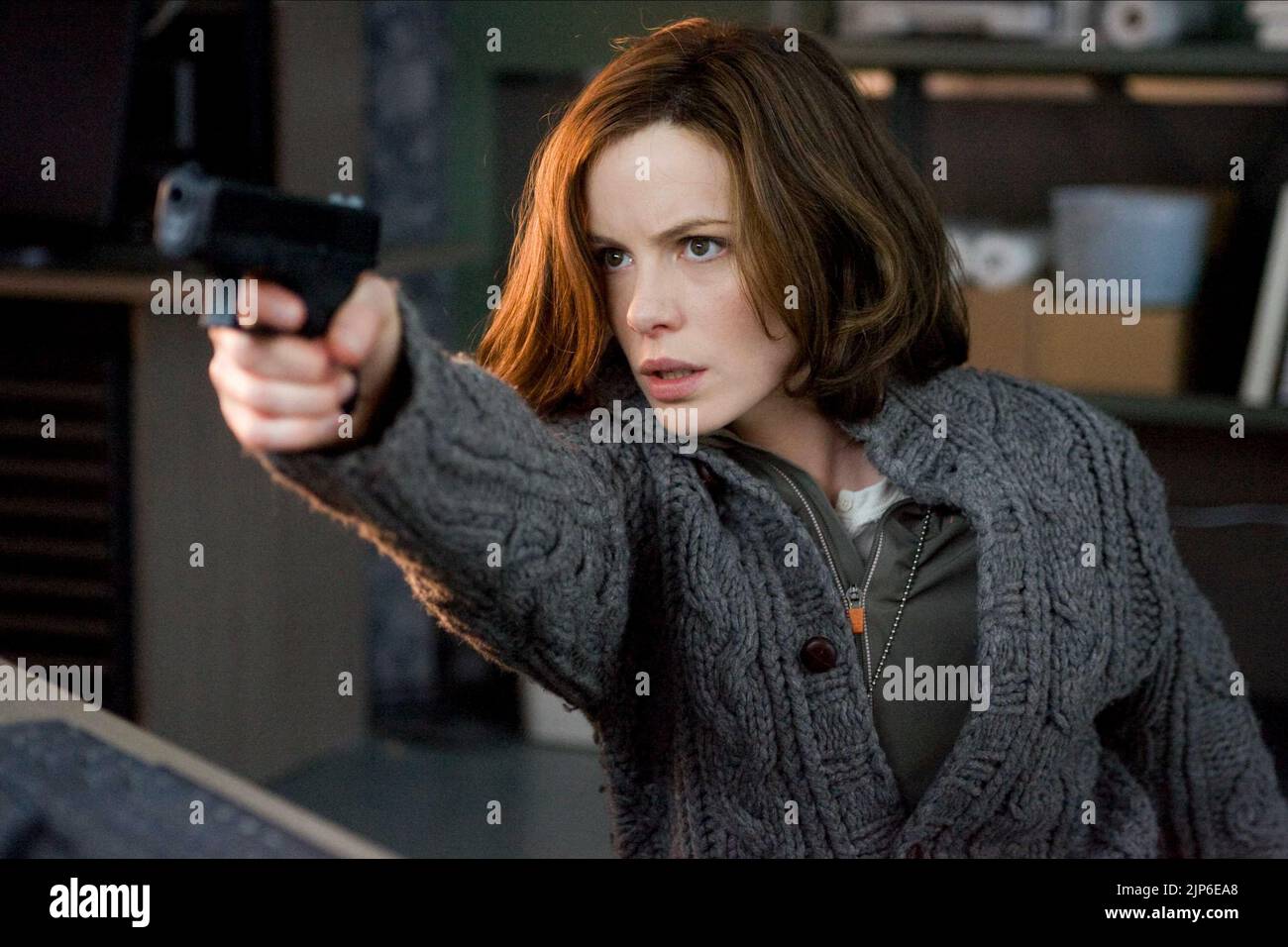 KATE BECKINSALE, WHITEOUT, 2009 Stock Photo - Alamy