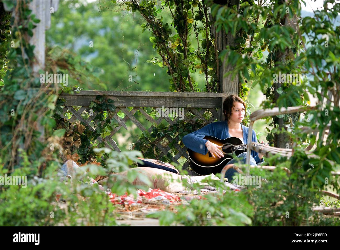 MILEY CYRUS, HANNAH MONTANA: THE MOVIE, 2009 Stock Photo - Alamy