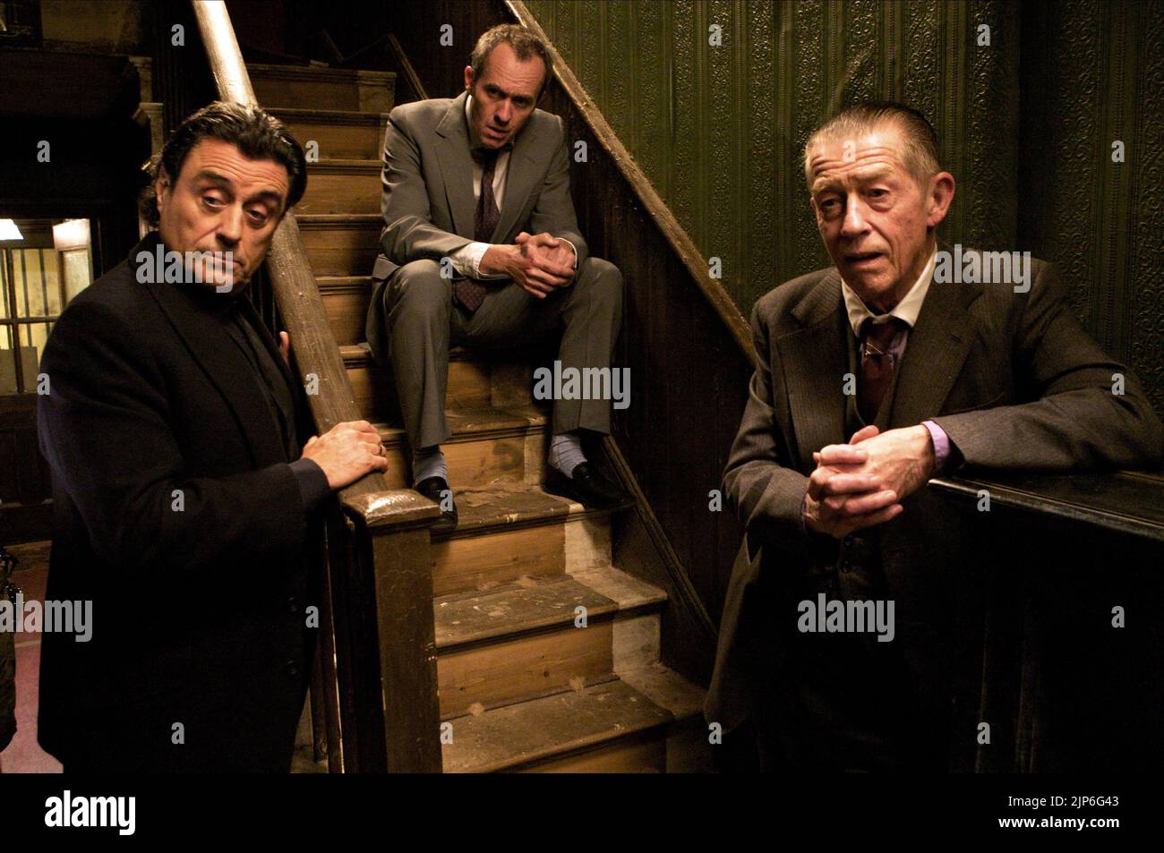 44 inch chest hi-res stock photography and images - Alamy