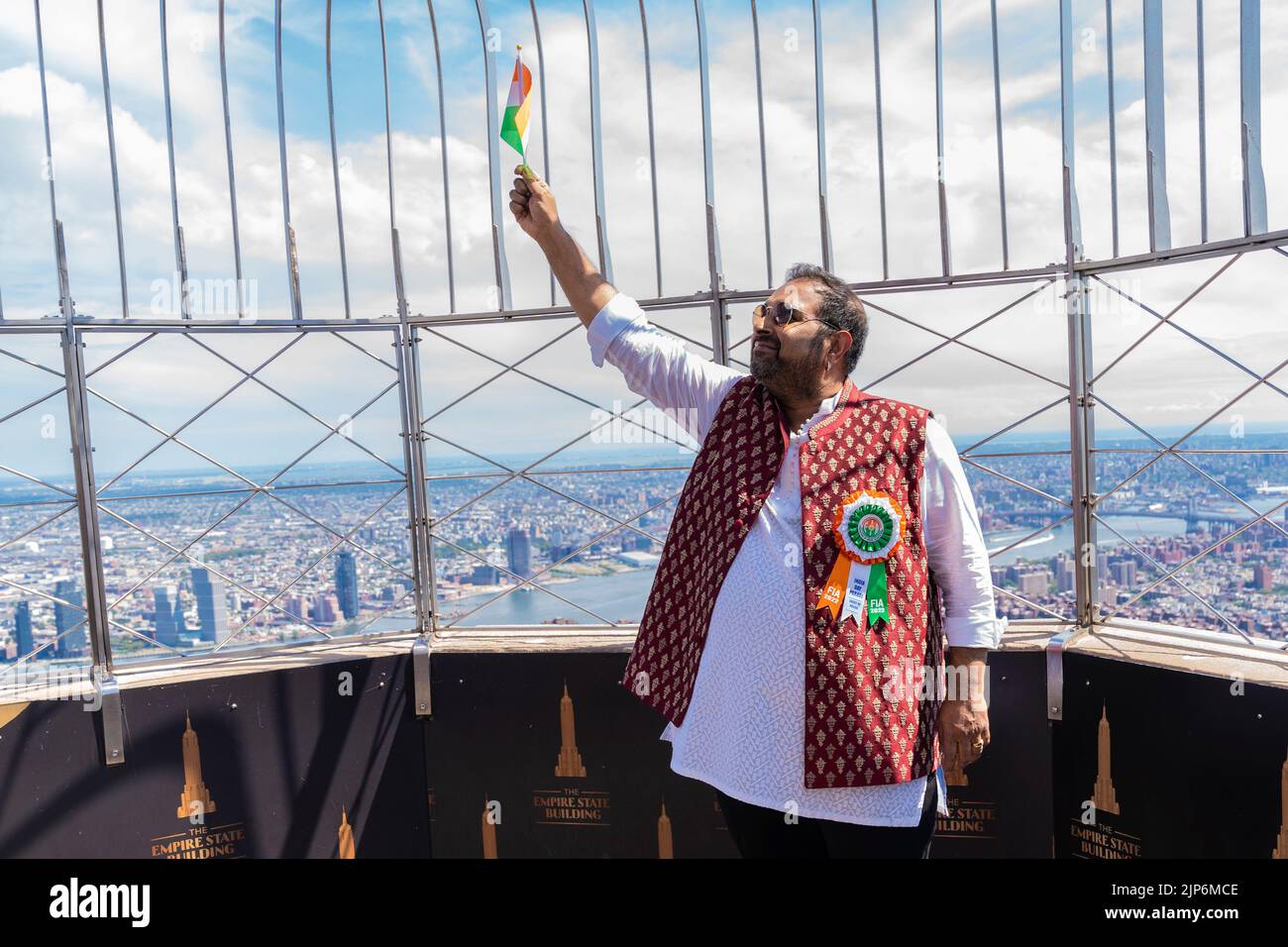 Shankar Mahadevan, singer and composer visits Empire State Building in ...