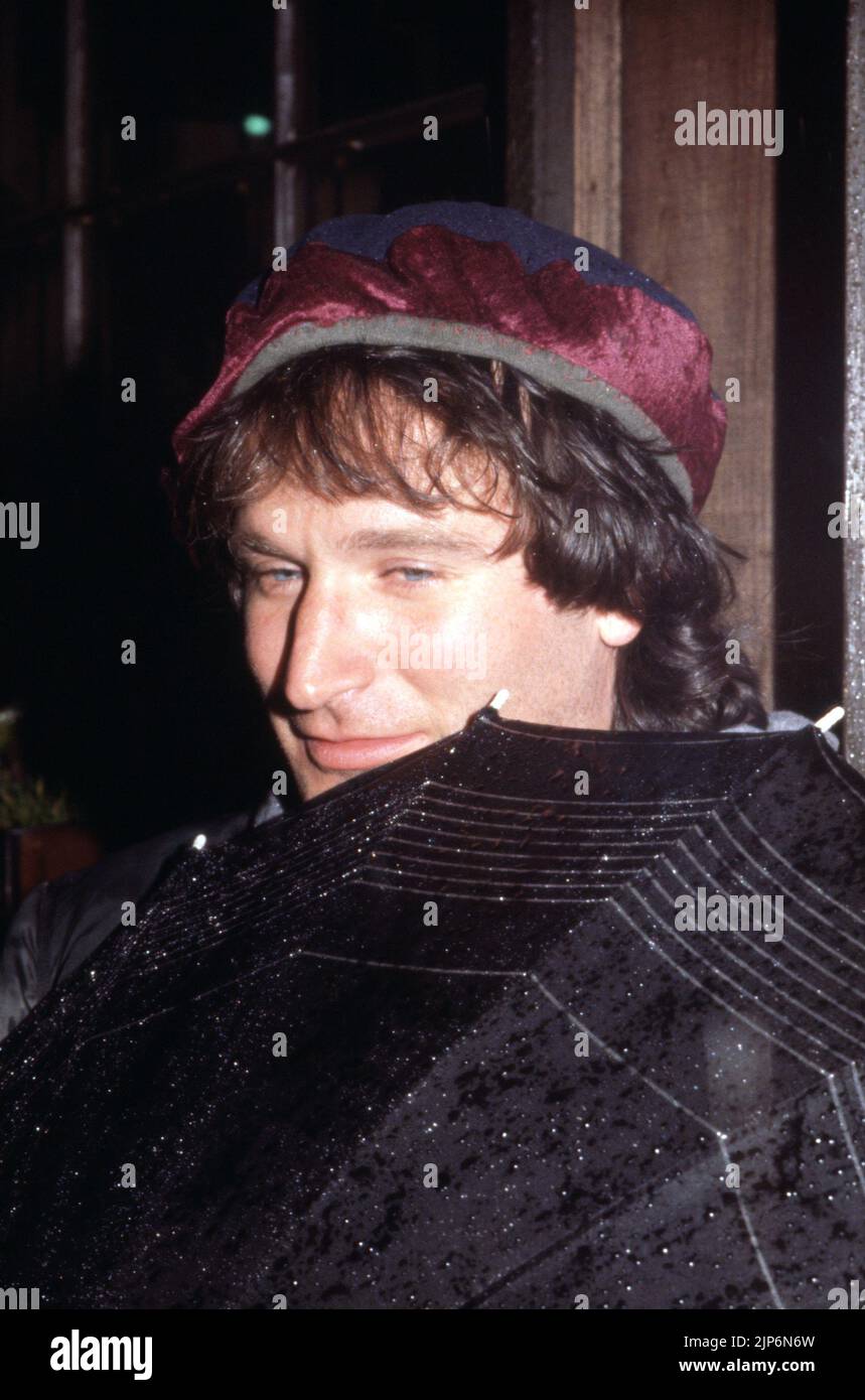 Robin Williams 1979 Mindy Reveals: Robin Williams Groped Me Constantly