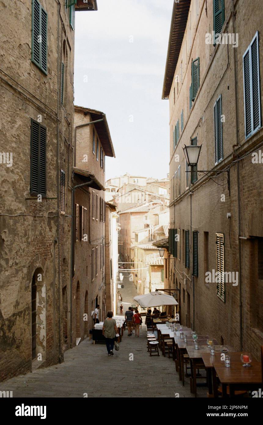 Explore landscapes hi-res stock photography and images - Alamy
