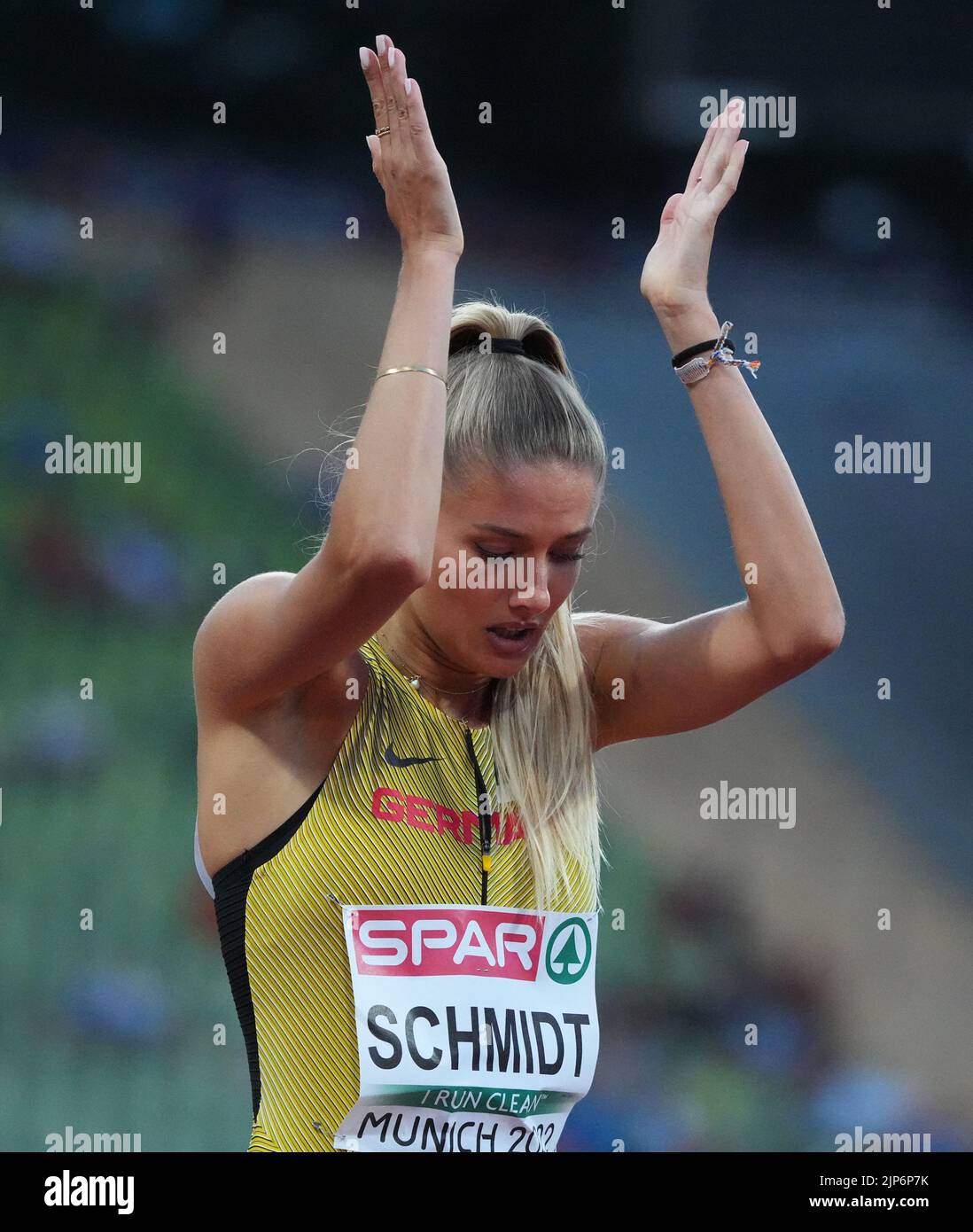 Alicia schmidt hi-res stock photography and images - Alamy