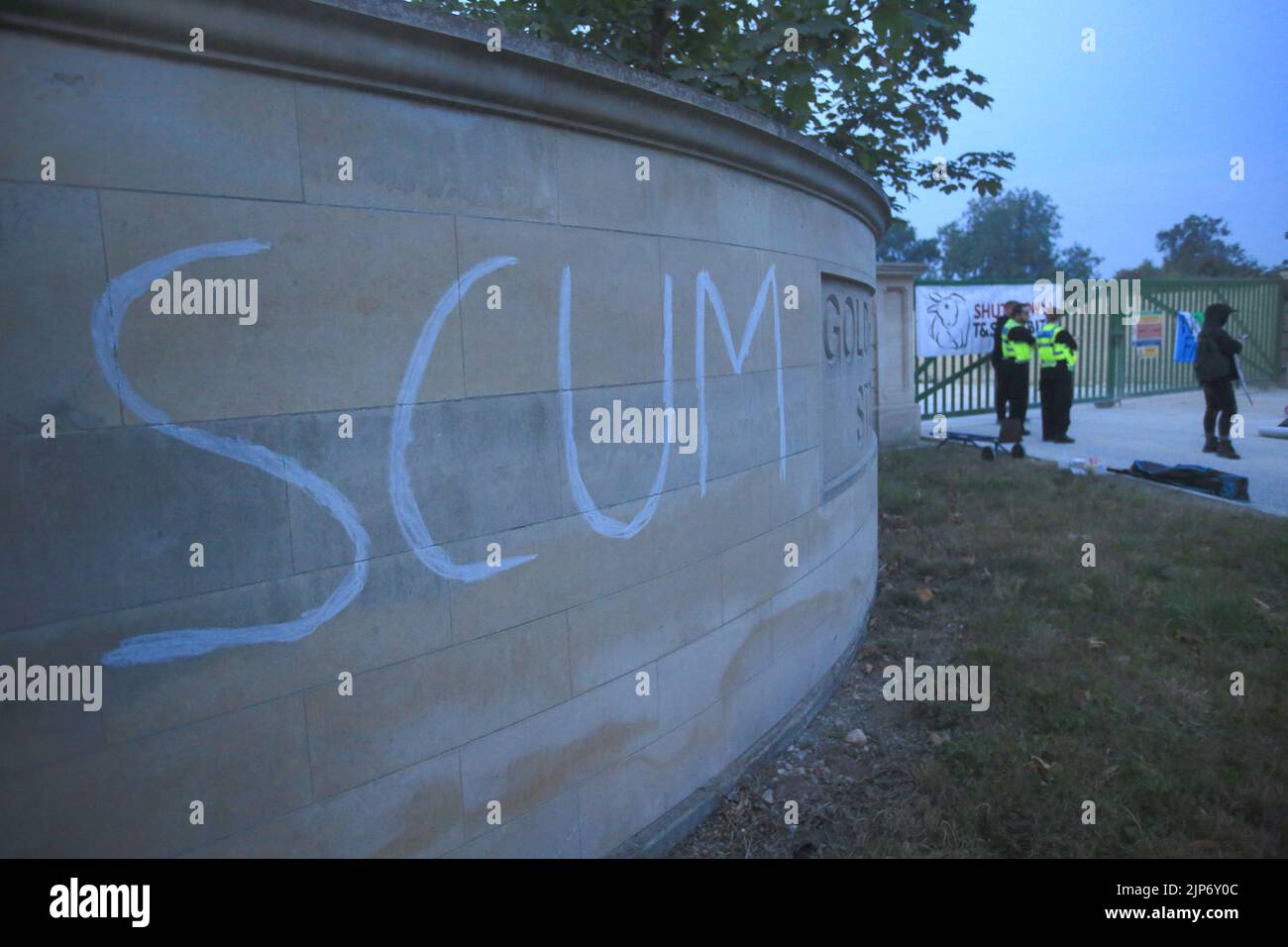 Ancaster, UK. 15th Aug, 2022. Graffiti saying 'Scum' is written on the ...