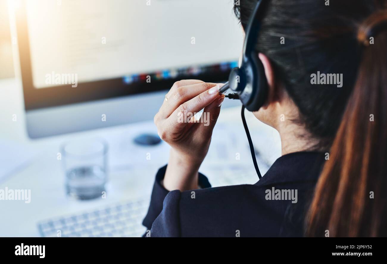 Woman young computer rear hi-res stock photography and images - Alamy