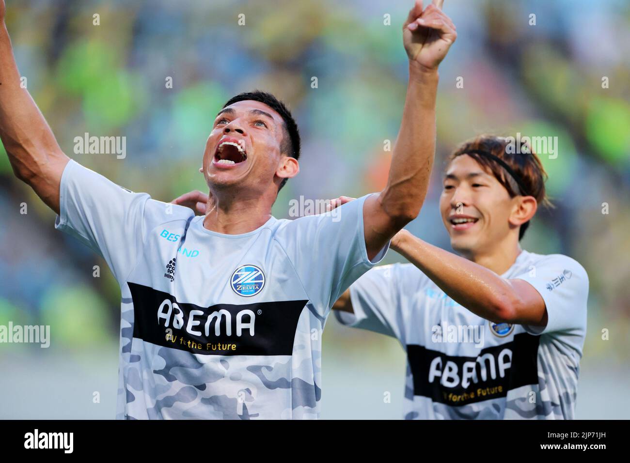 Chiba, Japan. 14th Aug, 2022. (L-R) Dudu, Shusuke Ota (Zelvia) Football/Soccer : 2022 J2 League ...