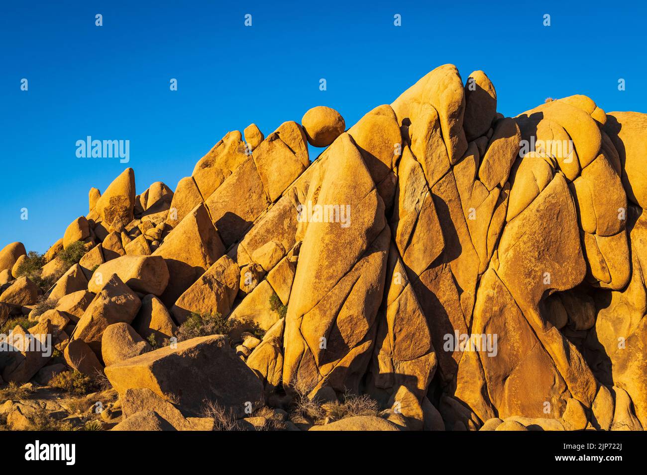Jumbo rocks national monument hi-res stock photography and images - Alamy