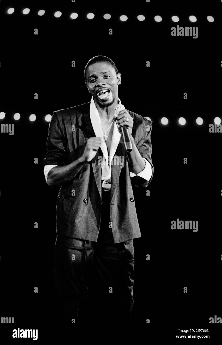 Phillip Bailey on Solid Gold, 1983 Credit: Ron Wolfson / MediaPunch ...