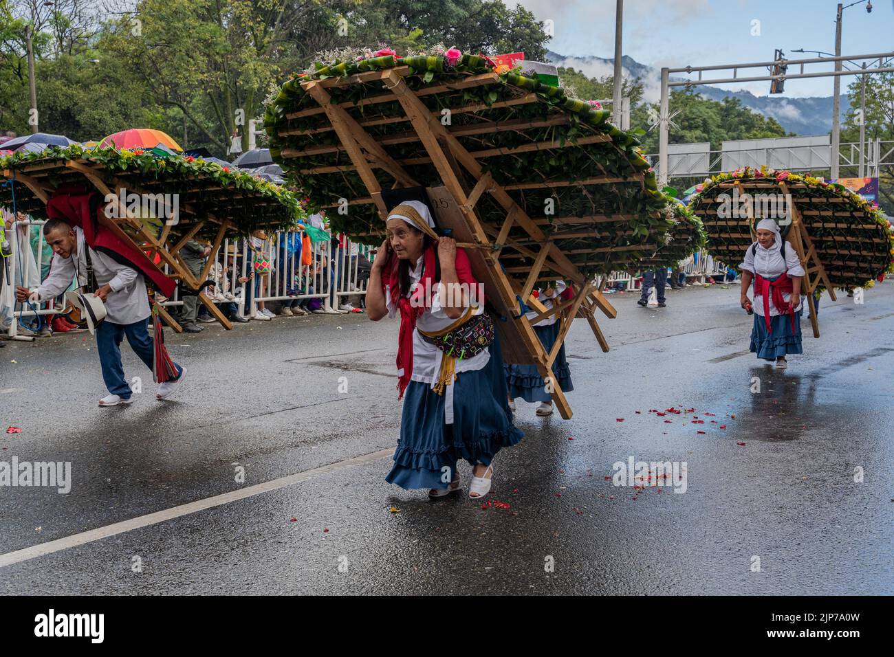 Santa Elena Antioquia, Colombia. 15th Aug, 2022. Various silleteros ...