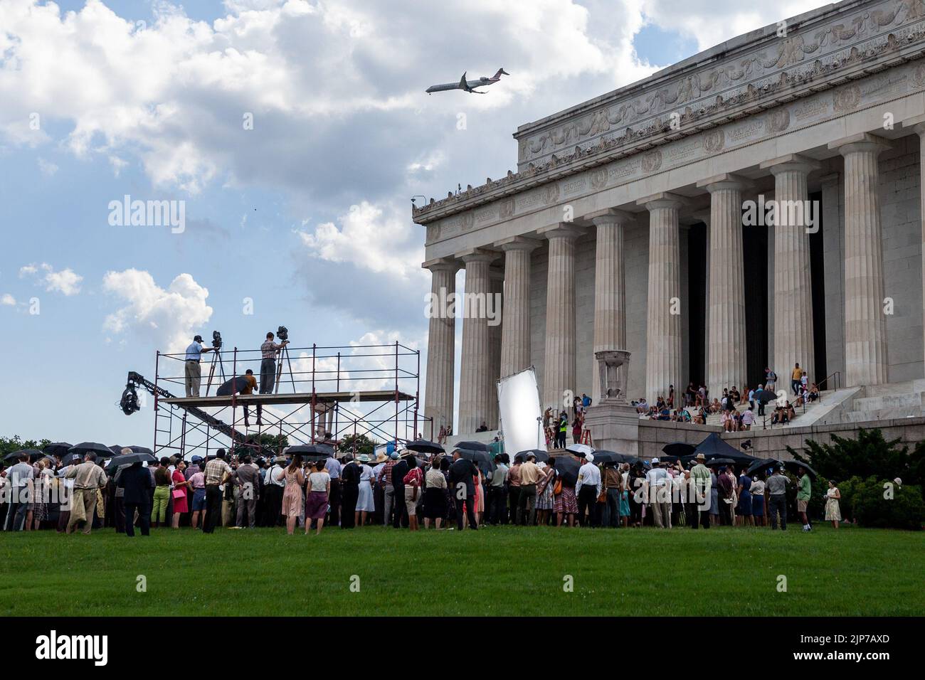 Filming of extras in 1960s clothing at Lincoln Memorial for a movie ...