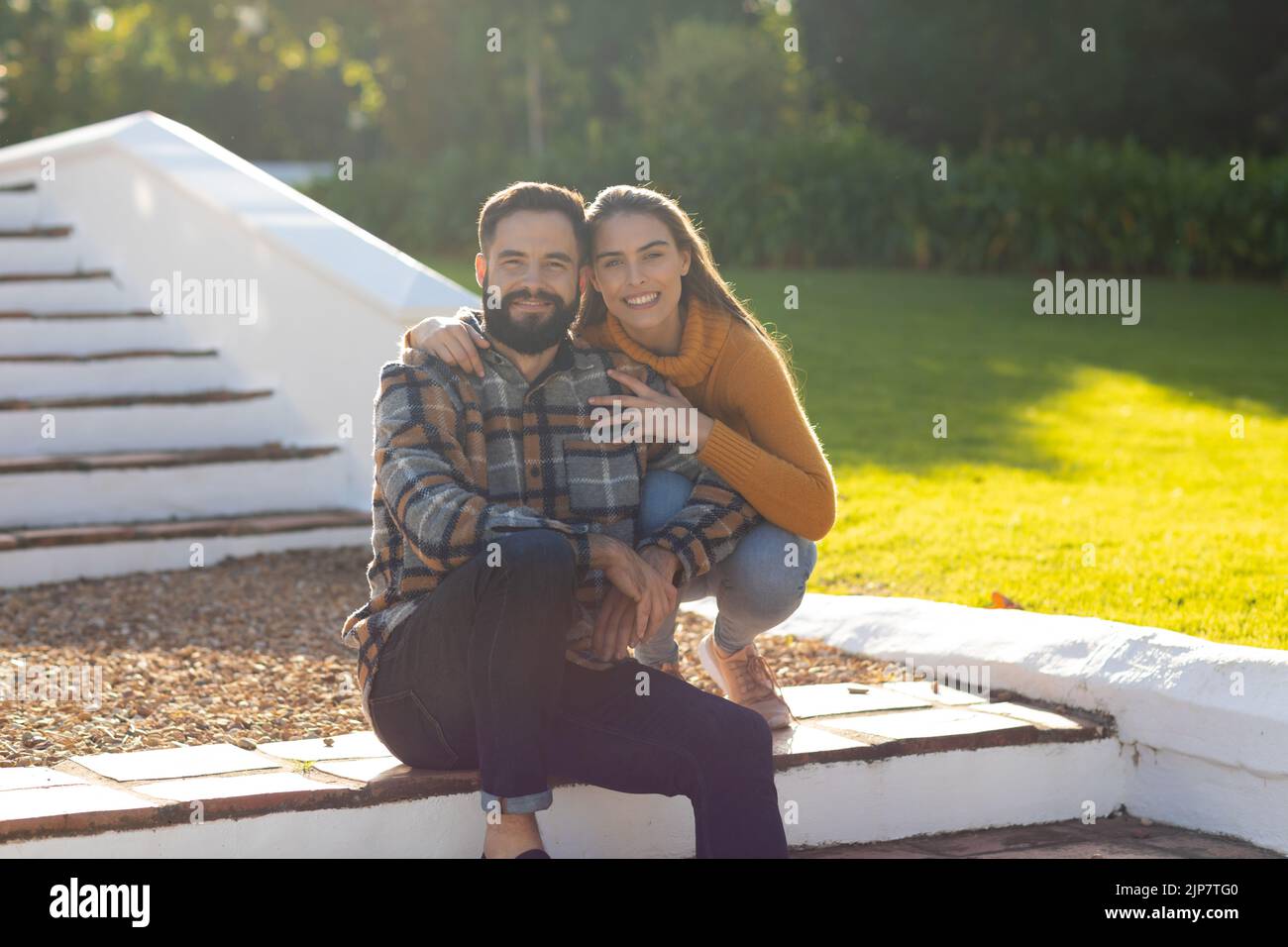Couple love romantic image hi-res stock photography and images - Alamy