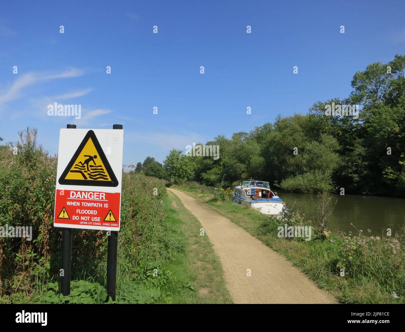 Thames Path National Trail. Long-distance trail. The River Thames ...