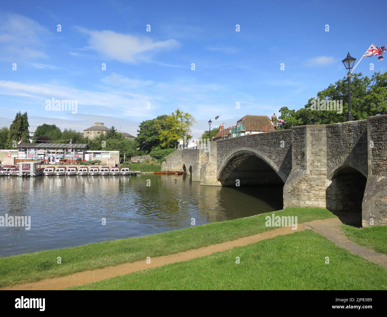 Thames Path National Trail. Long-distance trail. The River Thames ...