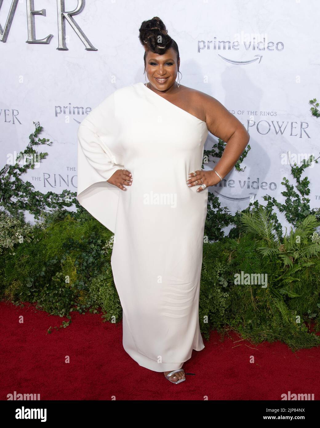 Sophia nomvete rings of power hi-res stock photography and images - Alamy