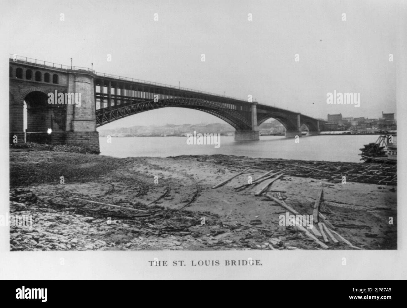 The St. Louis Bridge- (View of bridge from shore Stock Photo - Alamy