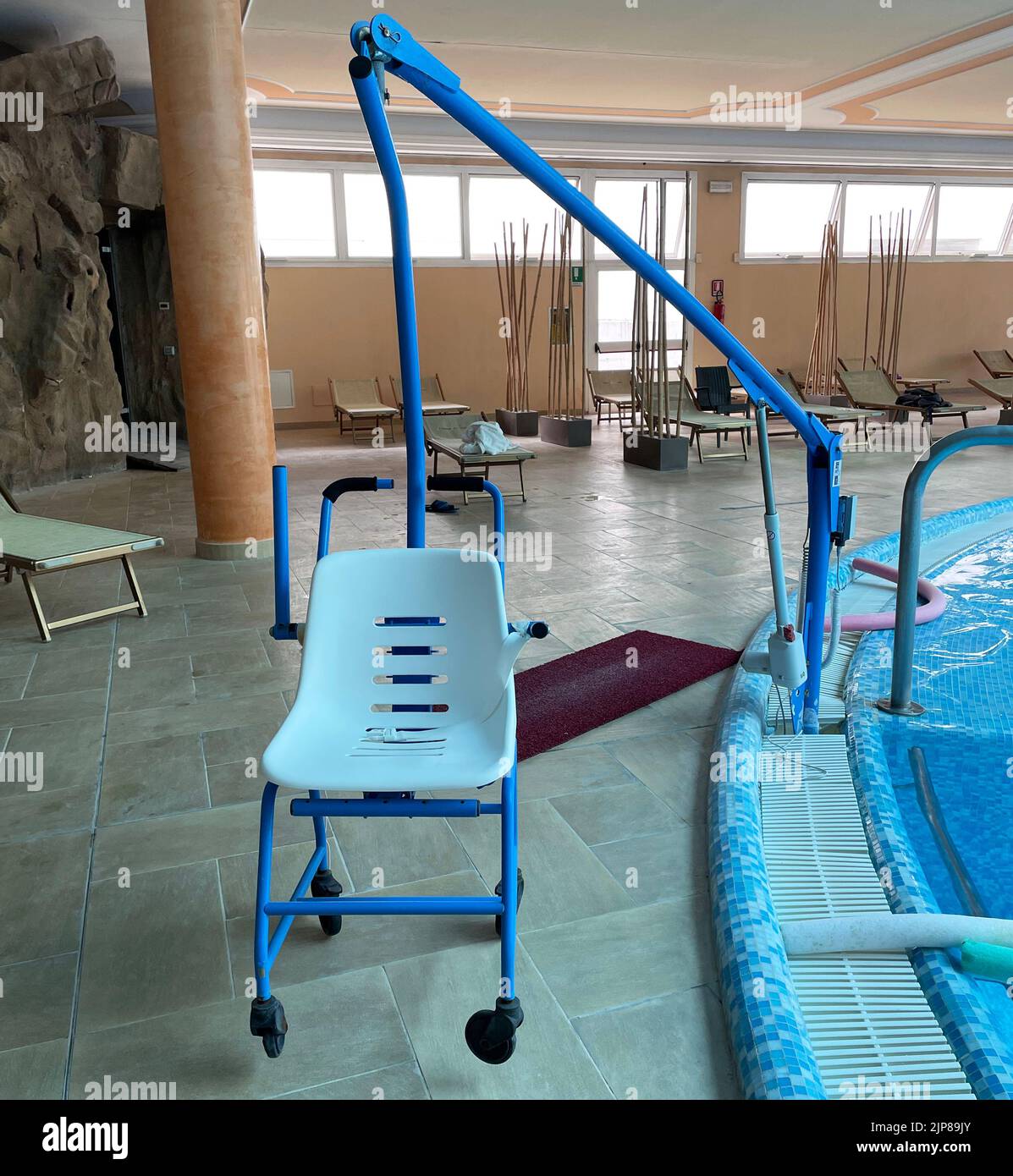 Lifter rehab hi-res stock photography and images - Alamy