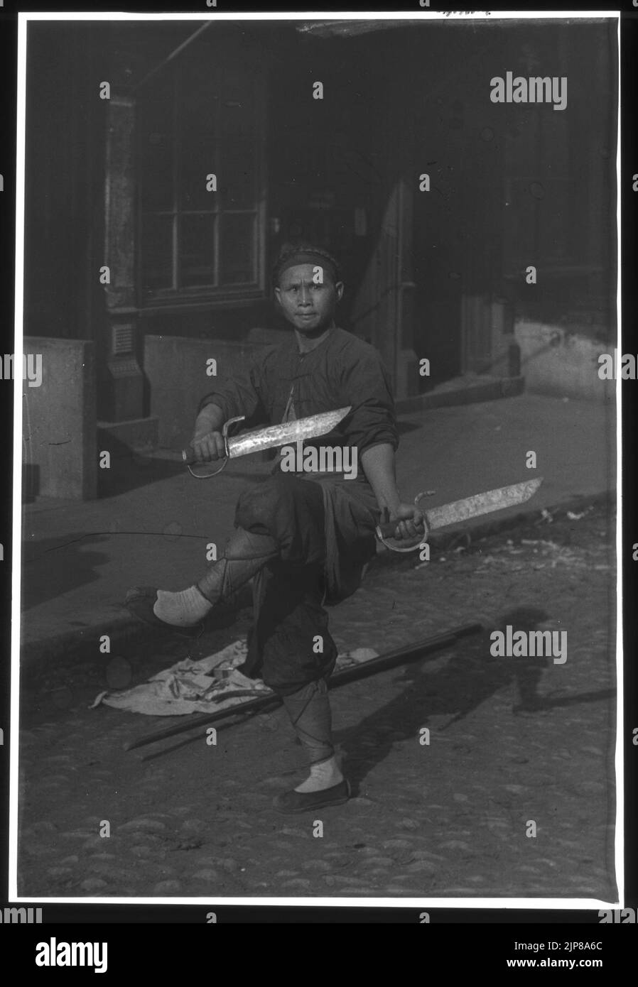 The sword dancer, Chinatown, San Francisco Stock Photo - Alamy