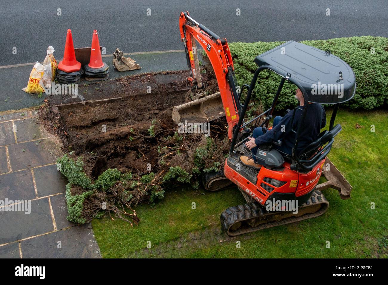 Installing new driveway hi-res stock photography and images - Alamy
