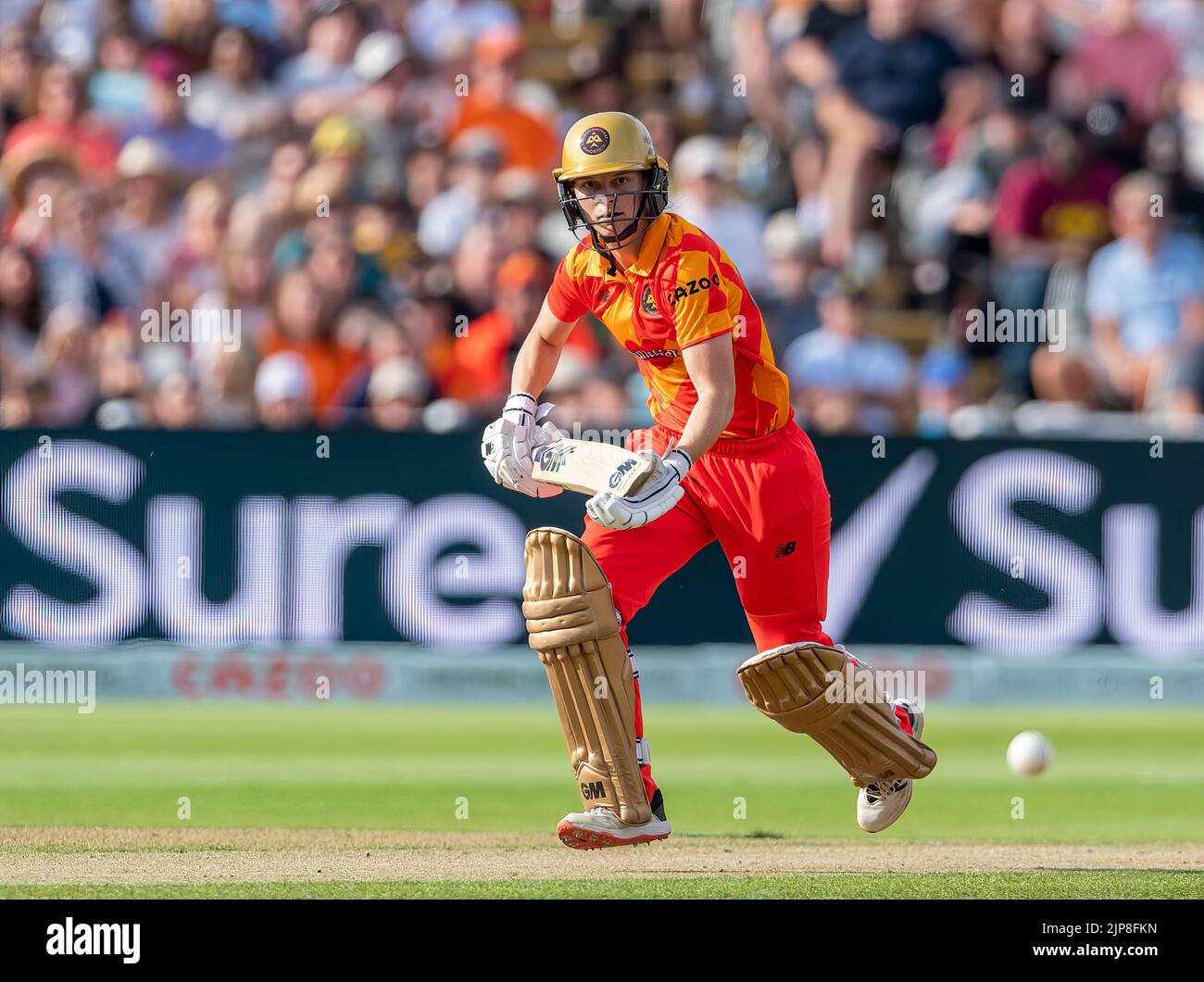 Amy Jones of Birmingham Phoenix batting in The Hundred match against ...