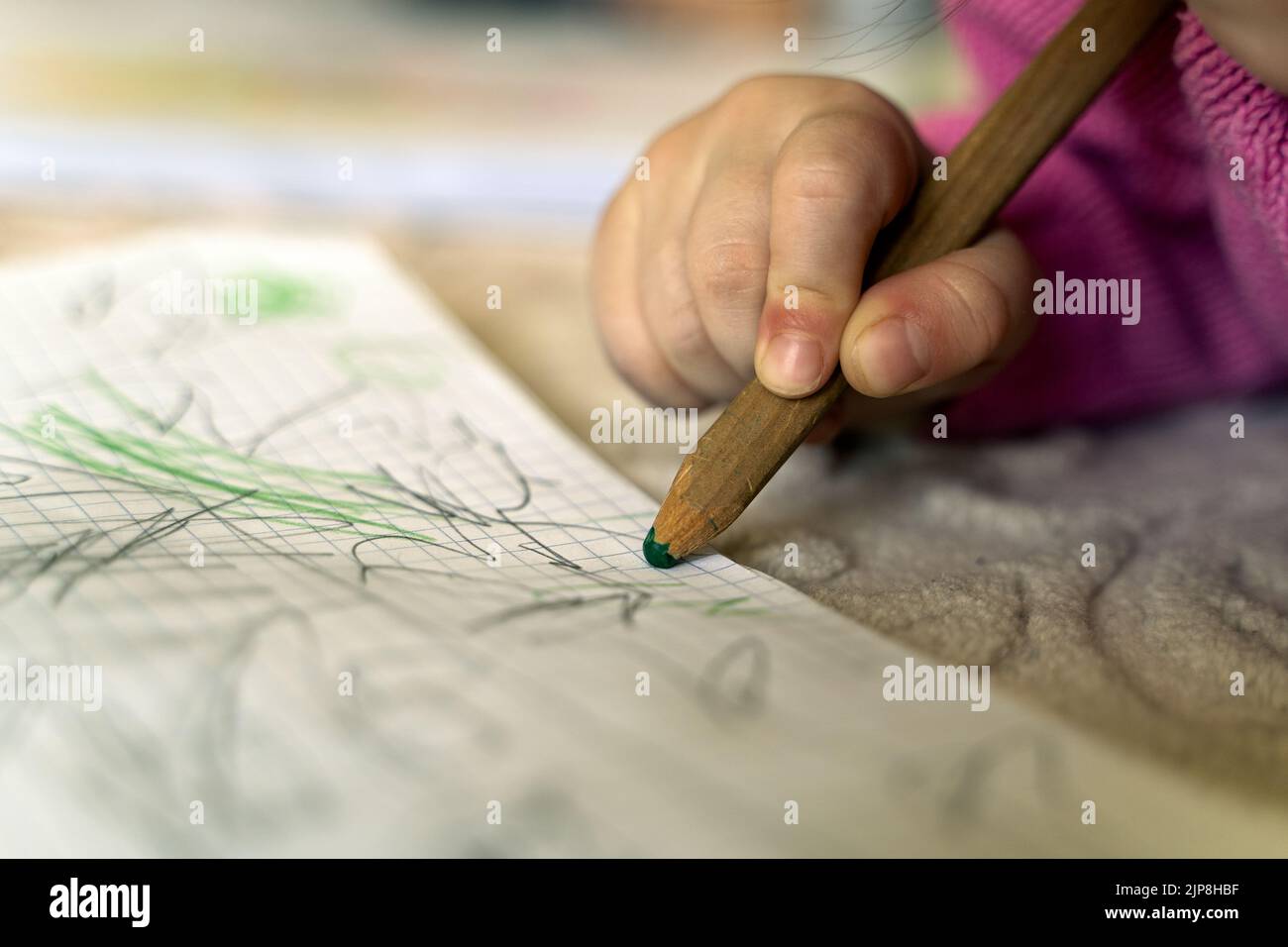 Pencil drawing by child hi-res stock photography and images - Alamy