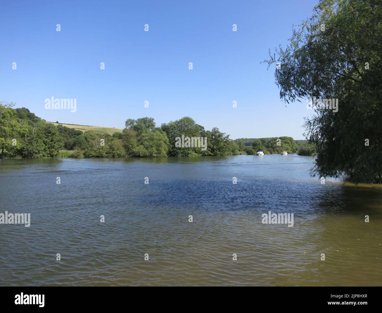 Thames Path National Trail. Long-distance trail. The River Thames ...