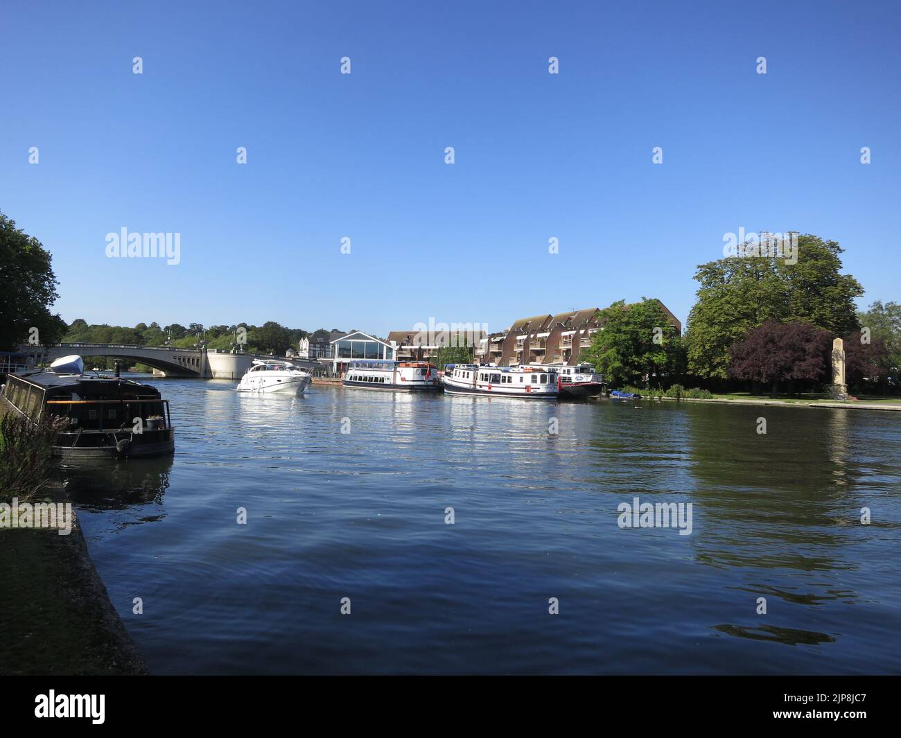 Thames Path National Trail. Long-distance trail. The River Thames ...