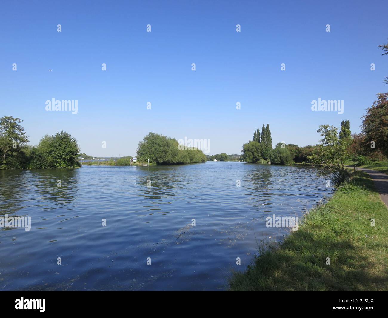 Thames Path National Trail. Long-distance trail. The River Thames ...