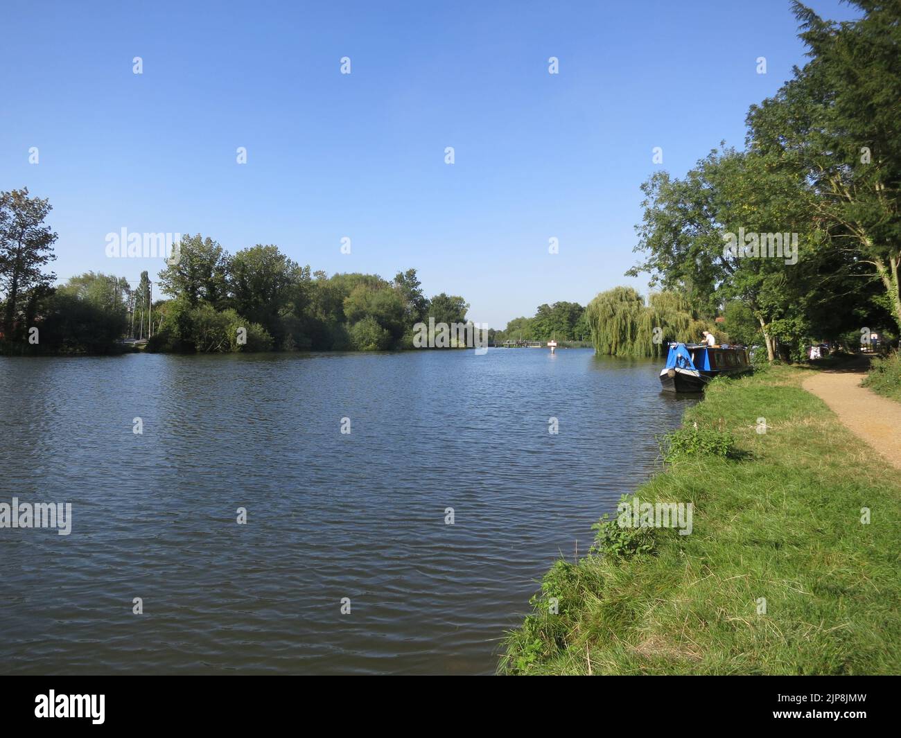 Thames Path National Trail. Long-distance trail. The River Thames ...