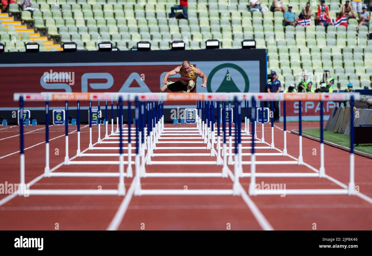 110m hurdles men decathlon hi-res stock photography and images - Alamy