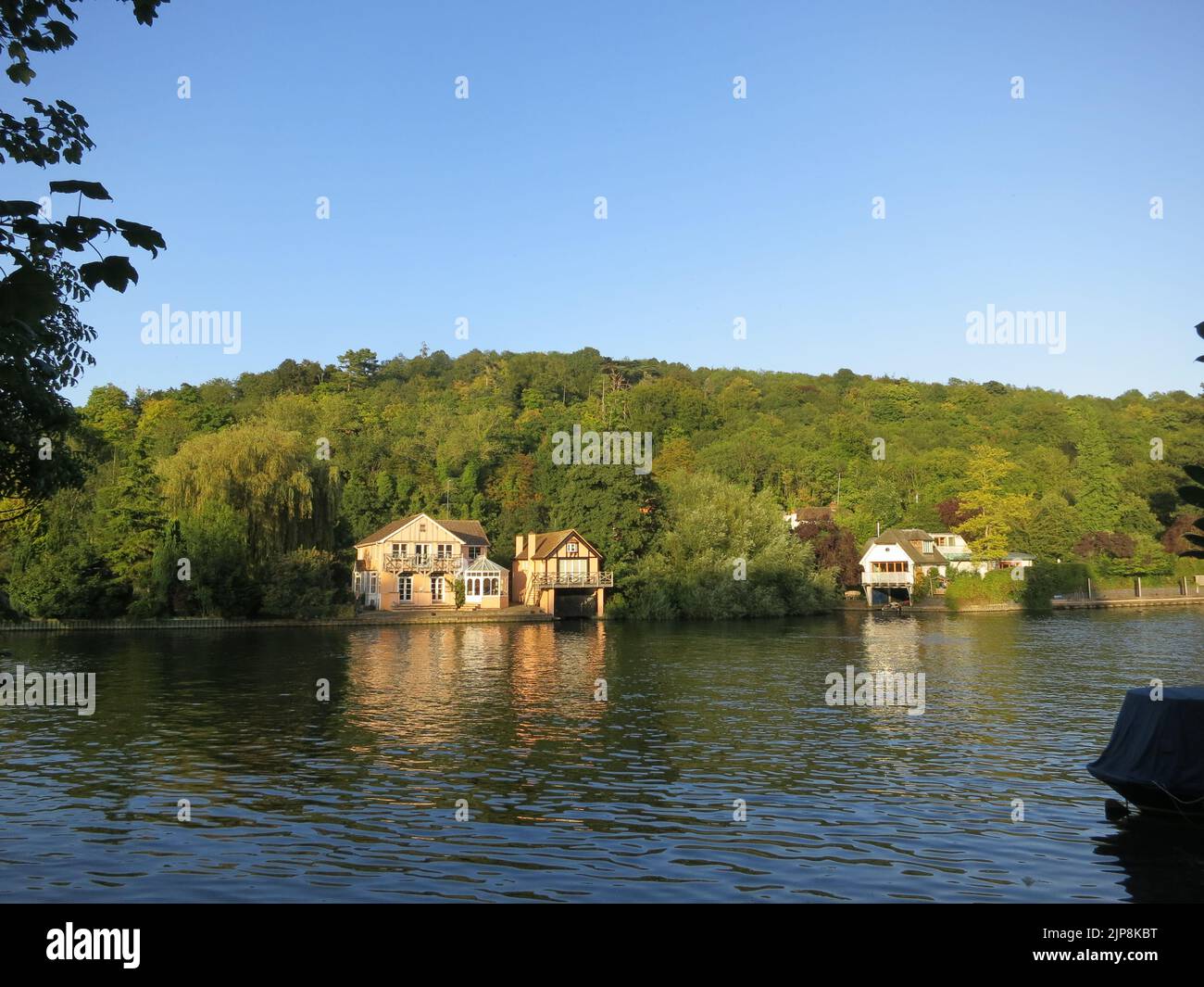 Thames Path National Trail. Long-distance trail. The River Thames ...