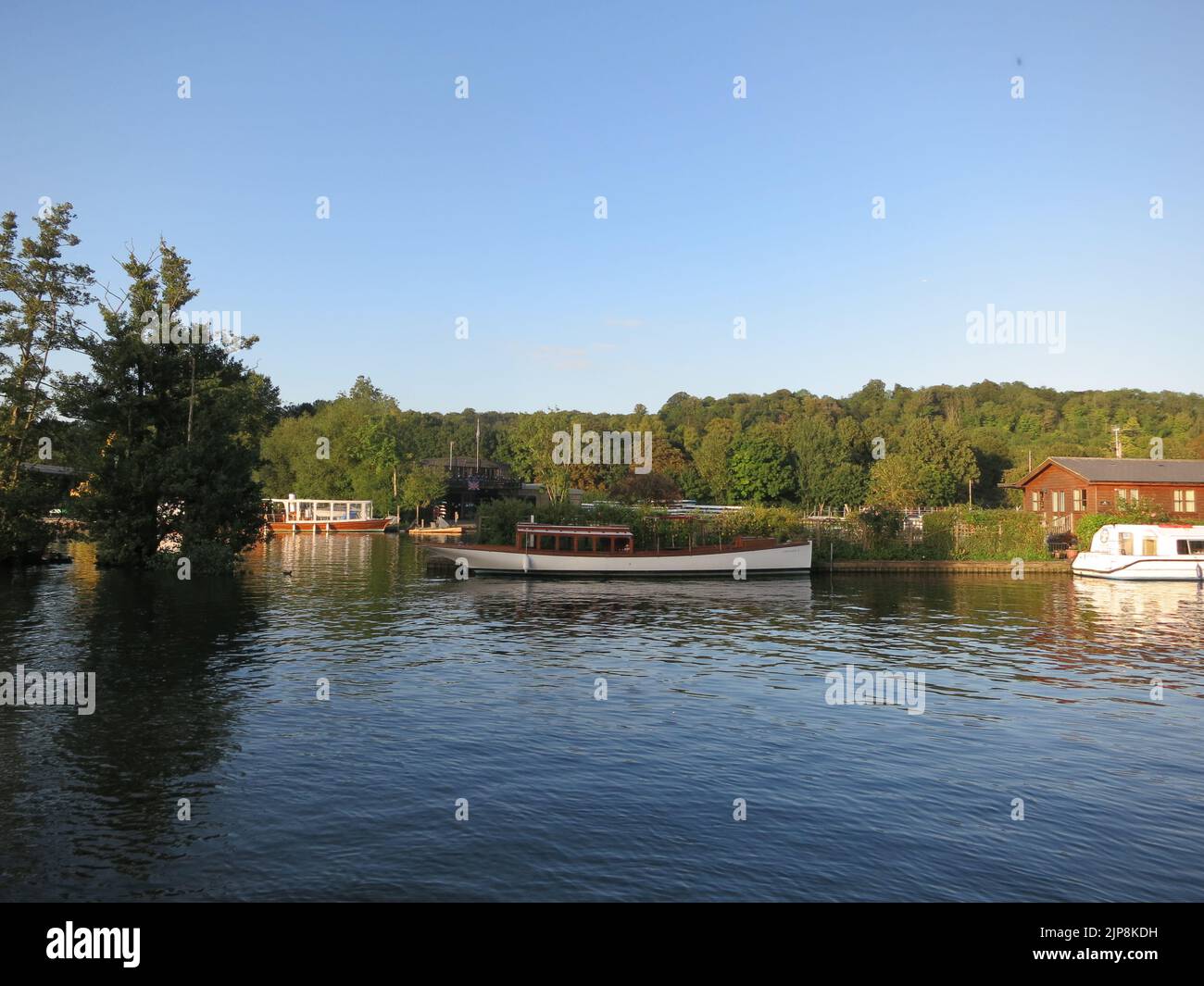 Thames Path National Trail. Long-distance trail. The River Thames ...