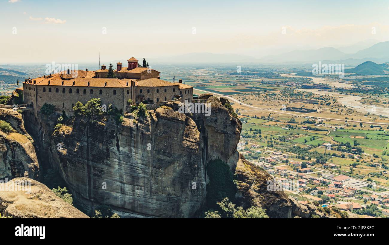 High rock formation hi-res stock photography and images - Alamy