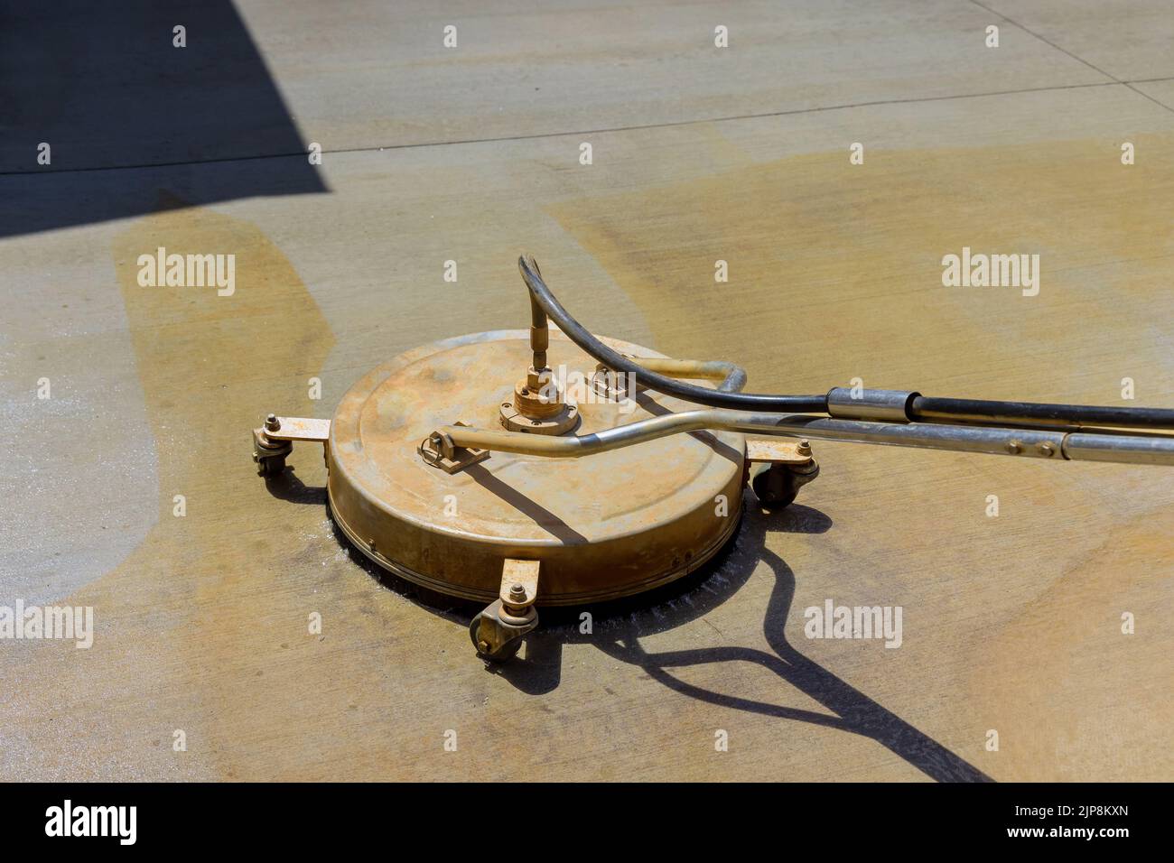 Pavement wash hi-res stock photography and images - Alamy