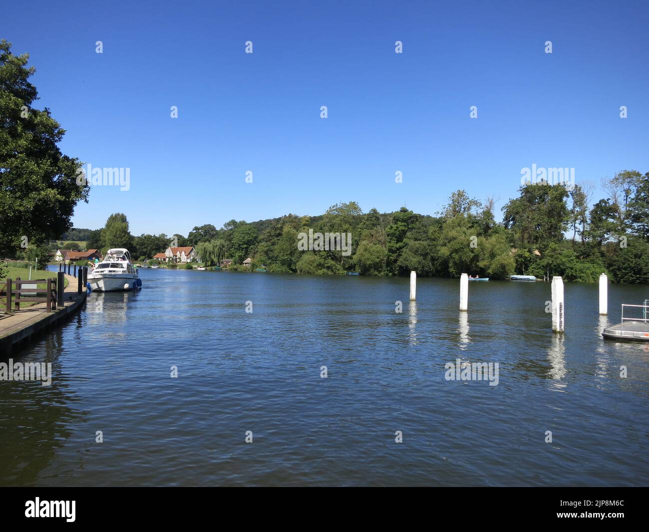 Thames Path National Trail. Long-distance trail. The River Thames ...