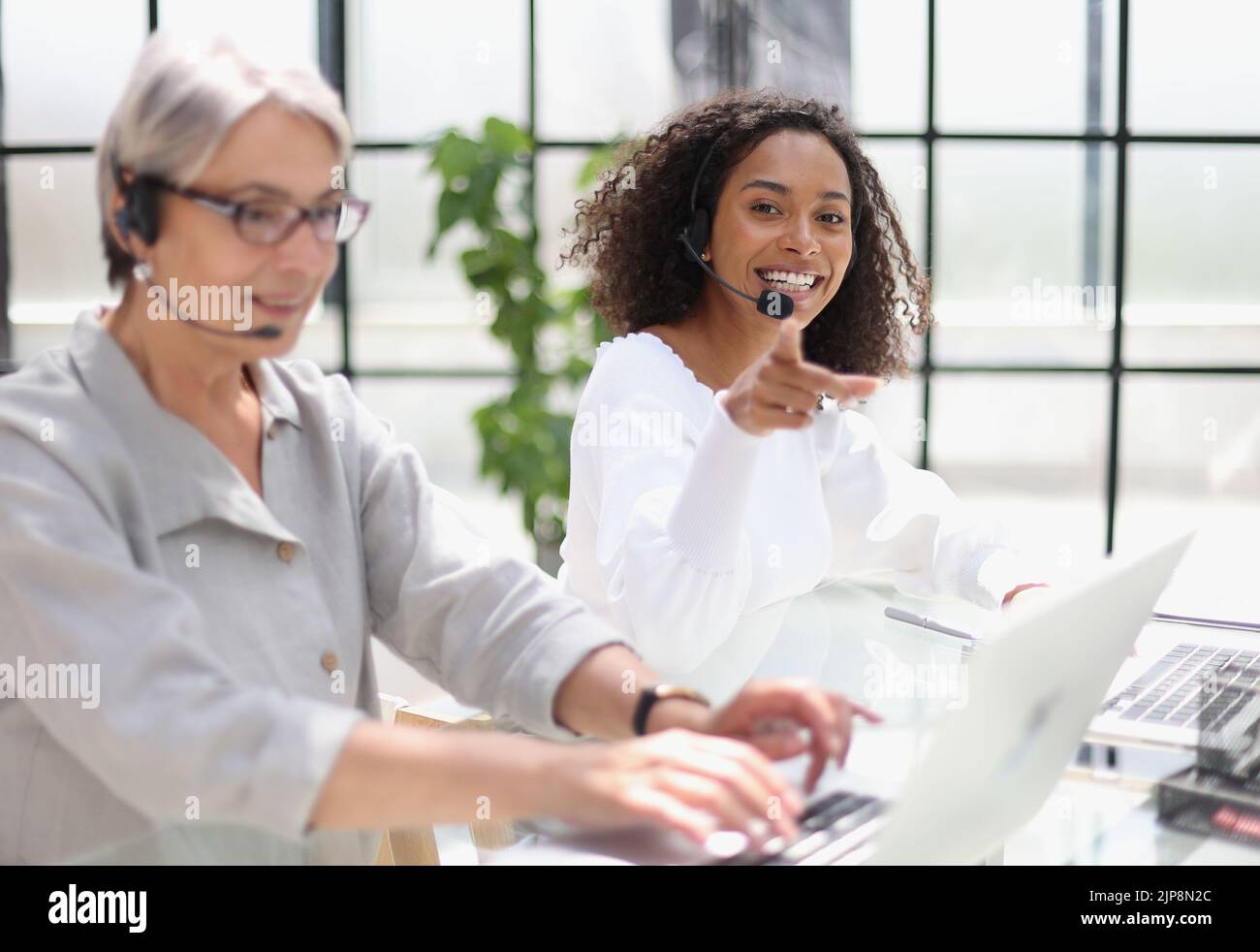 African call center hi-res stock photography and images - Alamy