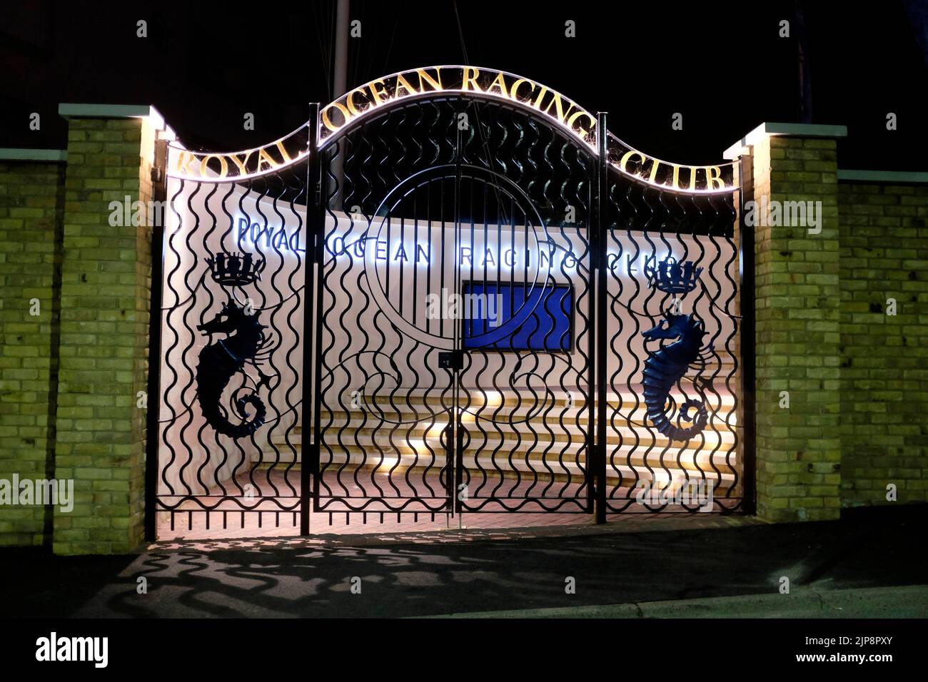 Video entrance wrought iron gate hi-res stock photography and images ...