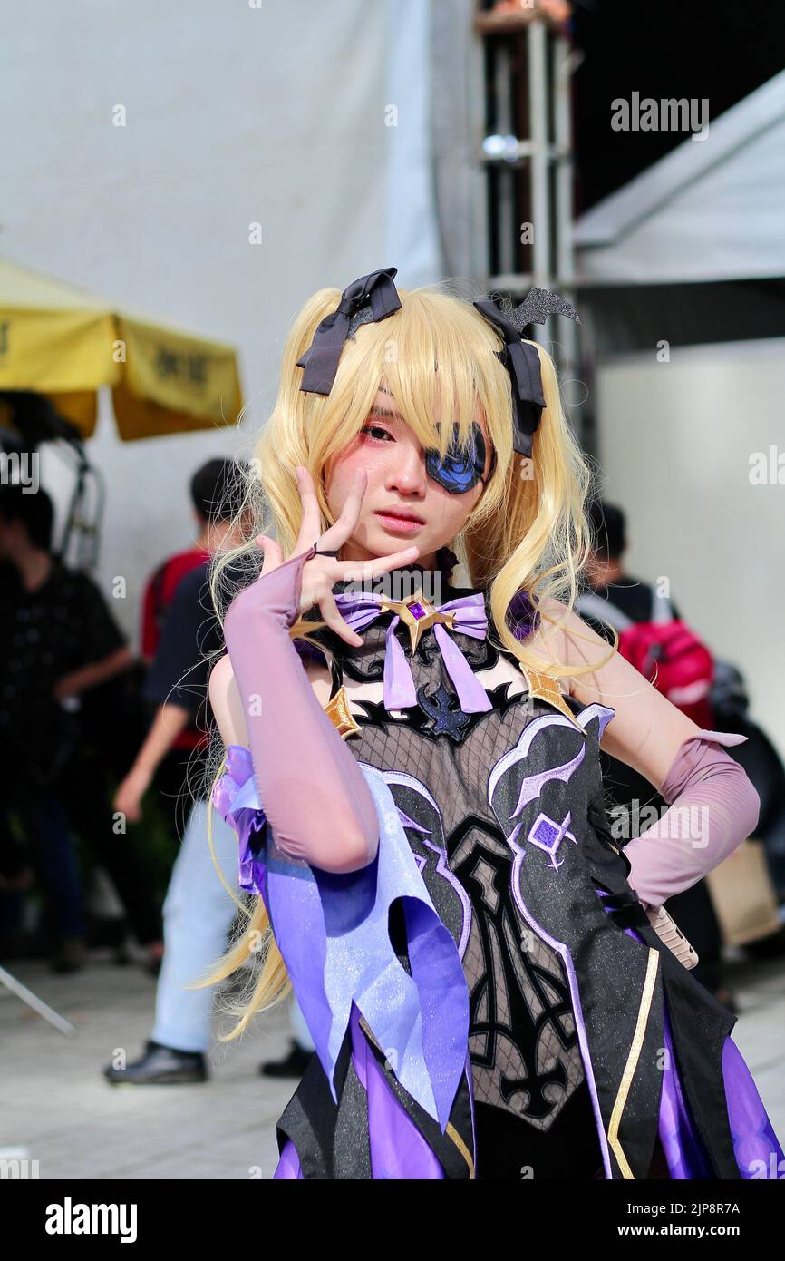 Female model in cosplay costume hi-res stock photography and images - Alamy