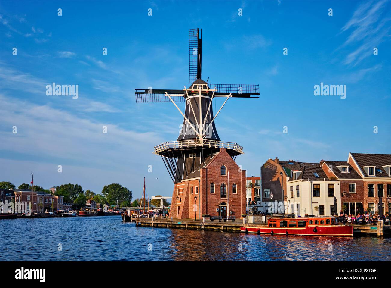 haarlem, spaarne, molen de adriaan, haarlems Stock Photo - Alamy
