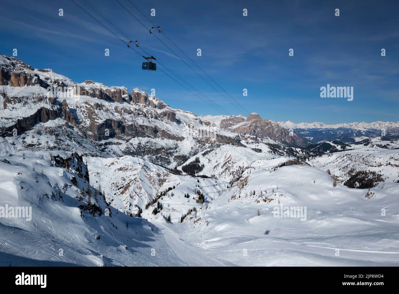 dolomites, cable car, ski lift, cable cars, ski lifts Stock Photo - Alamy