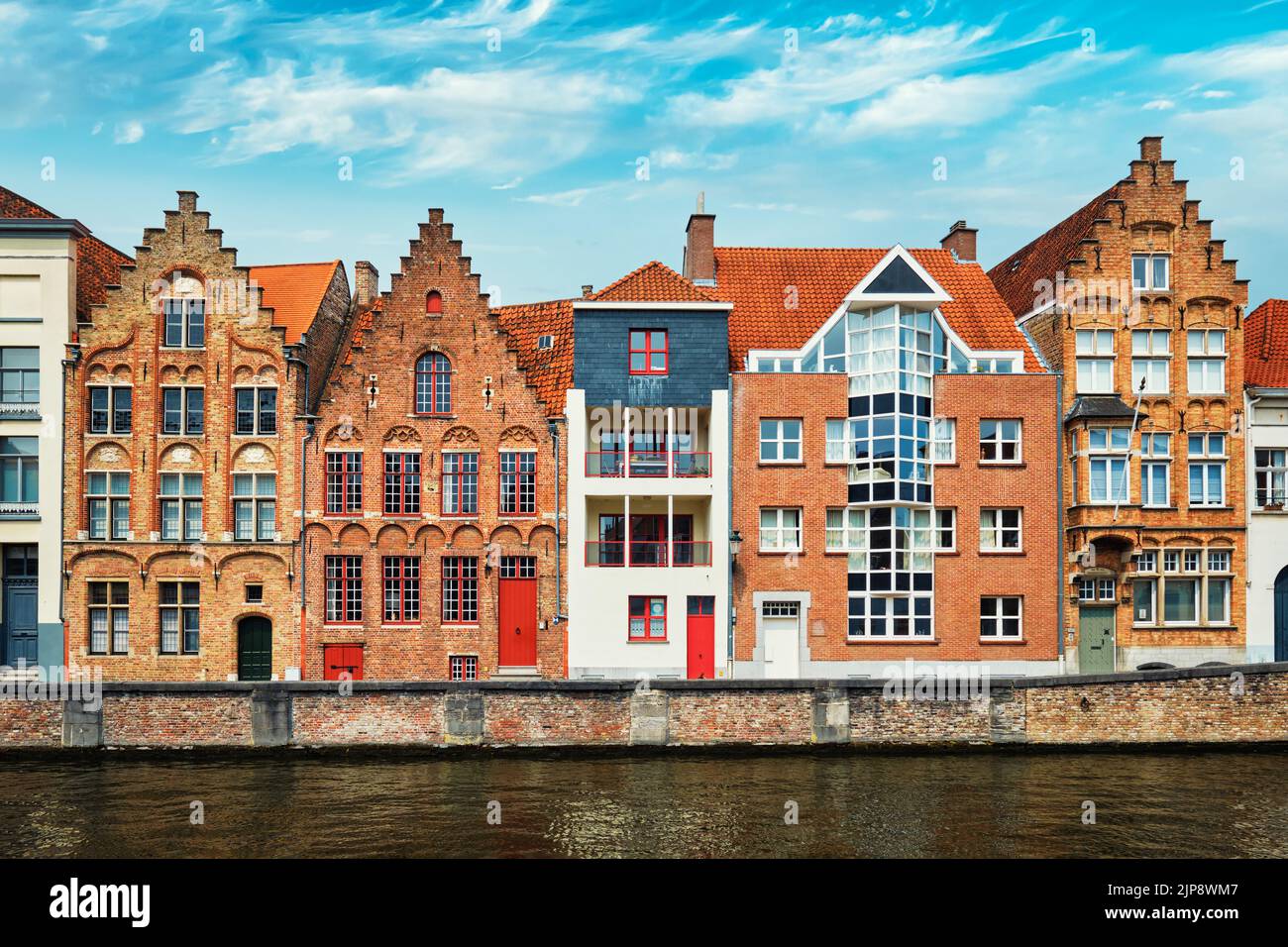 bruges, row of houses, row houses Stock Photo - Alamy