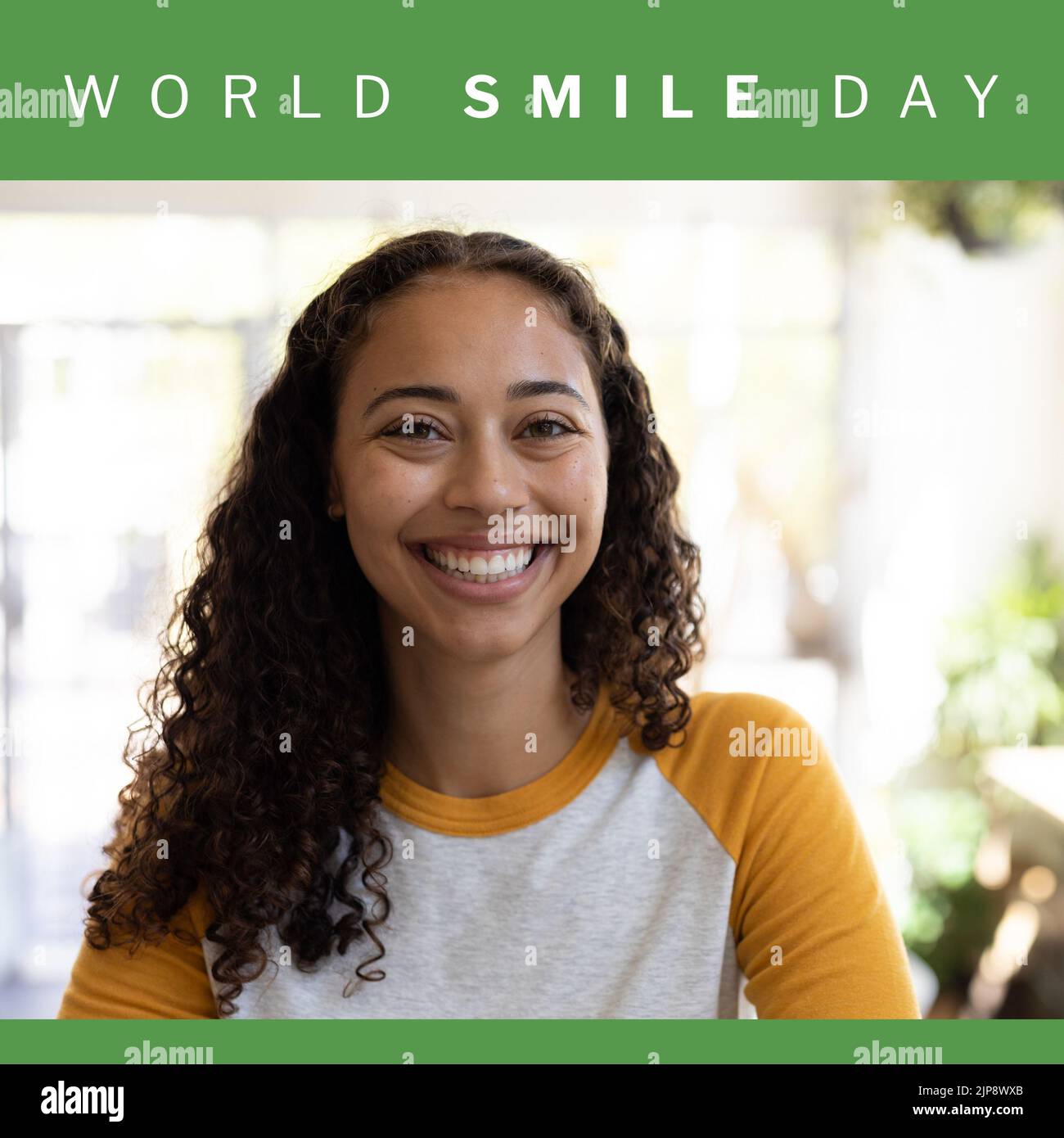 Smile color background hi-res stock photography and images - Alamy
